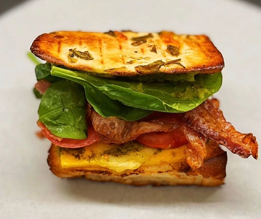 711 N Hwy 99W - Bacon Breakfast Sandwich