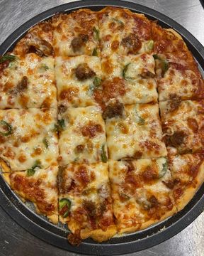 Baileys Plaza - The Chicago - Thin Crust Pizza