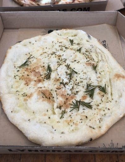 3301 S Dixie Hwy Lynora's-Dixie - pizza special