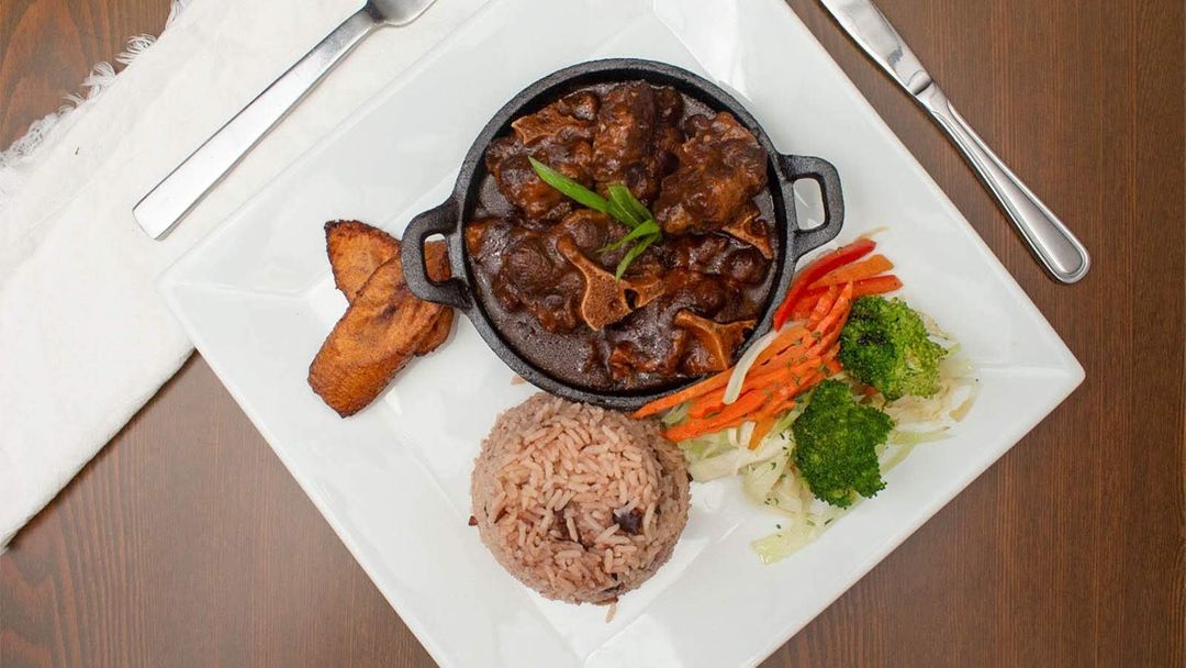 Island Spice Grille & Lounge - Whole Red Snapper 30