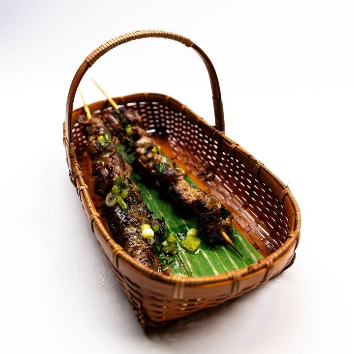 1826 South Canal Street - 15. Mulberry Tea - Tra Dau Tam