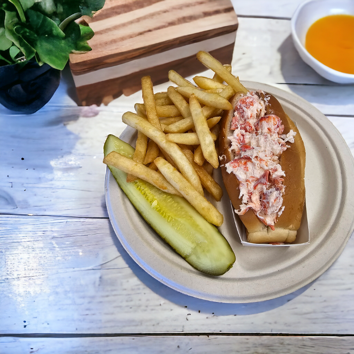 Lobster Roll meal | Seafood Sam's