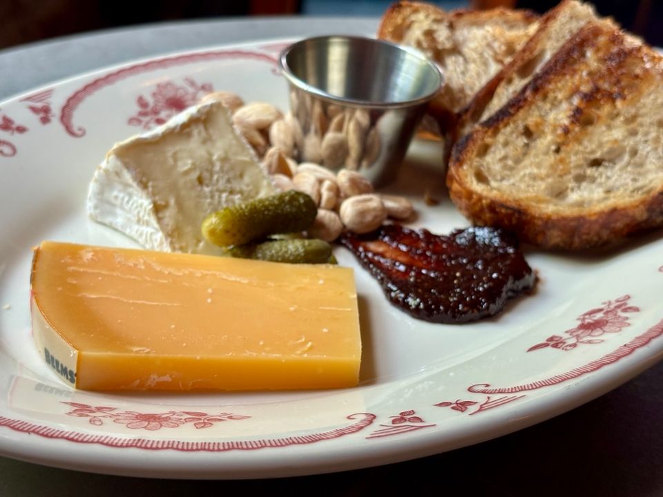 The Grales Gralehaus (AM) & Holy Grale (PM) | Toast