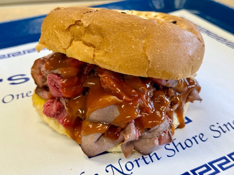 139 Dodge Street - Cheeseburger