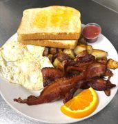 Keys Cafe | Stillwater - Whisky Bourbon Burger