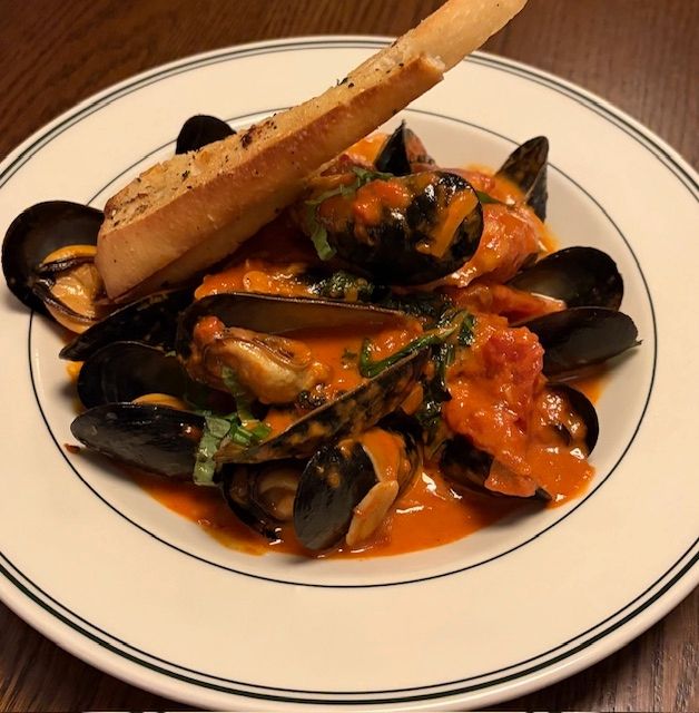 Denucci's Hinsdale - Mussels alla Vodka