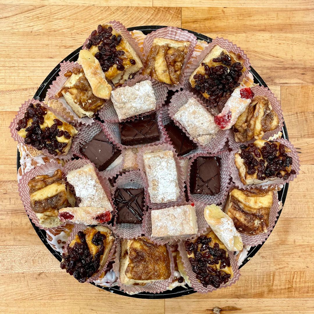 Large Sampler Tray 1/2 Walnut 1/2 Raisin | Fritz's Bakery
