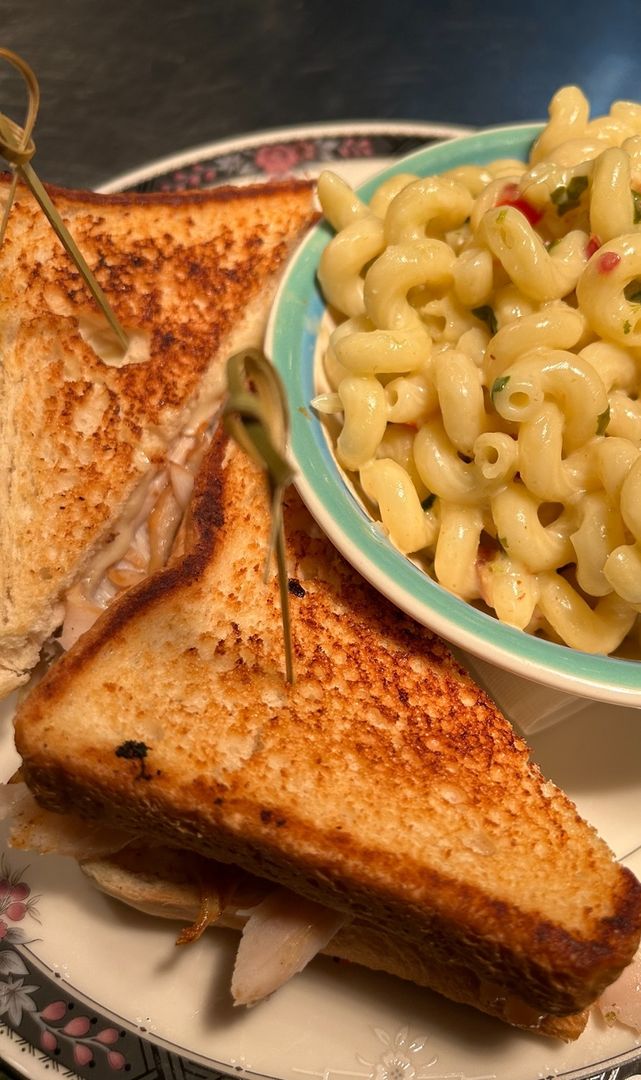 Diz's Cafe Downtown | Toast