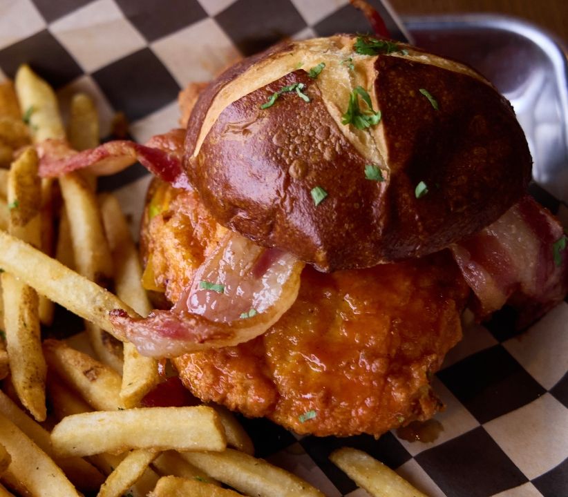 Quentin Tap - 12" Small Pizza