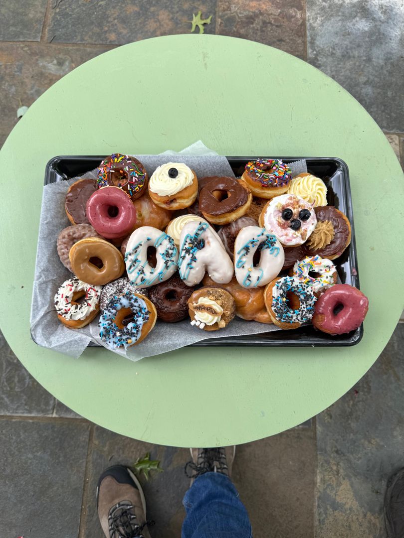 Good Company Doughnuts & Cafe Penn Quarter (Hopkins Bloomberg Building ...