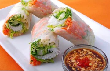 Chalee Thai Sushi 52 Main Street - Awesome SUSHI SPICY fried roll