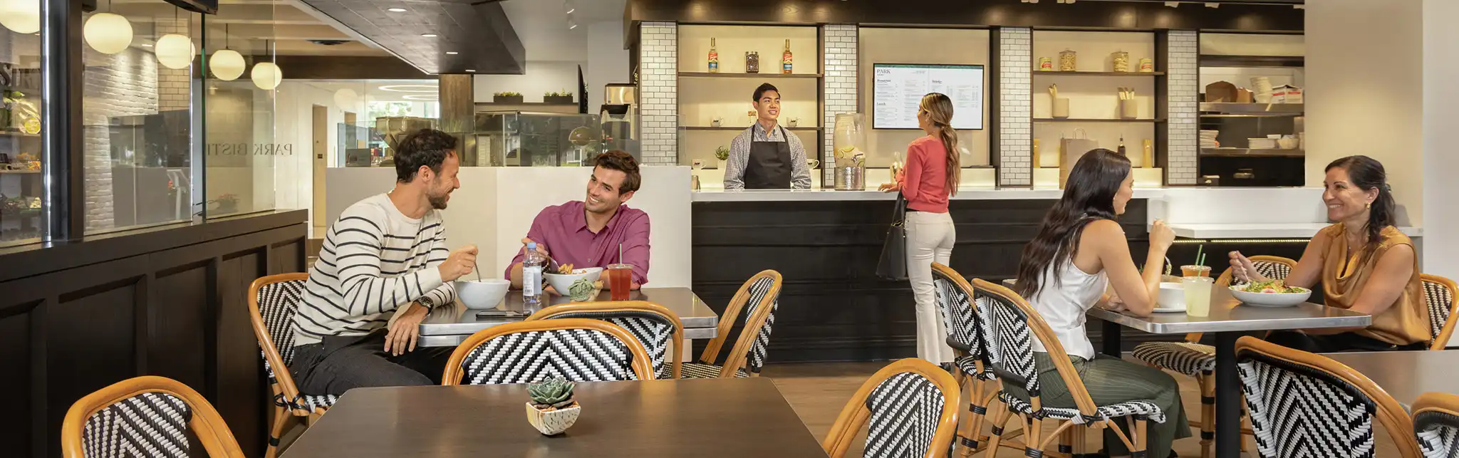 Park Bistro - Bistro Salad