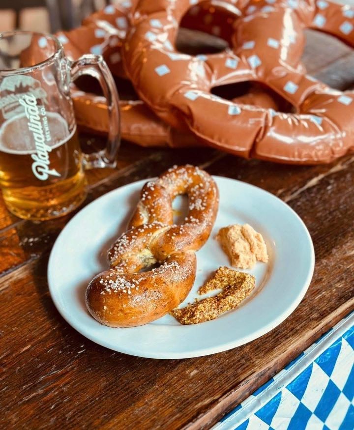 Playalinda Brewing Company, 5220 S Washington Ave - BOTW: PRETTY BIRD