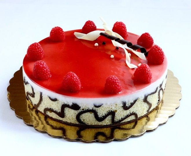 Guest Services - Buttercream Frosted Cupcakes