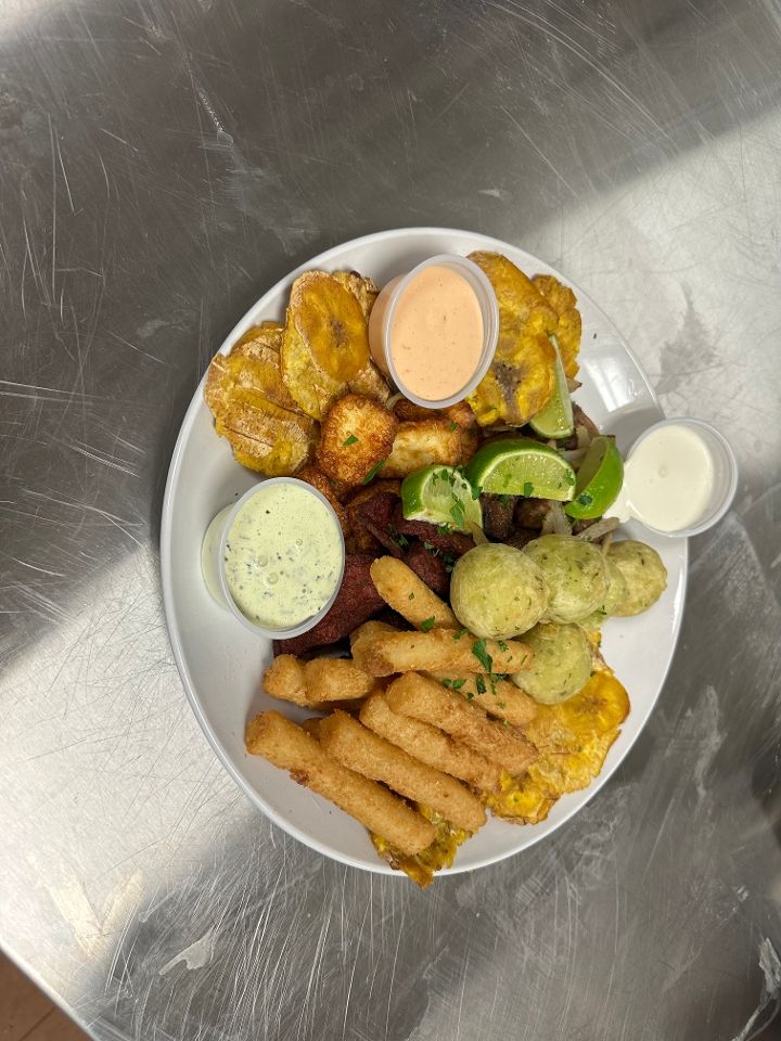 Broadview Heights - House Platter
