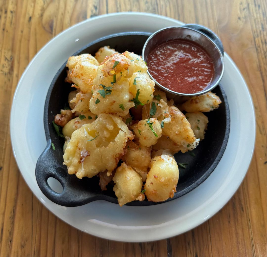 Eight Acres Kitchen & Bar | Toast