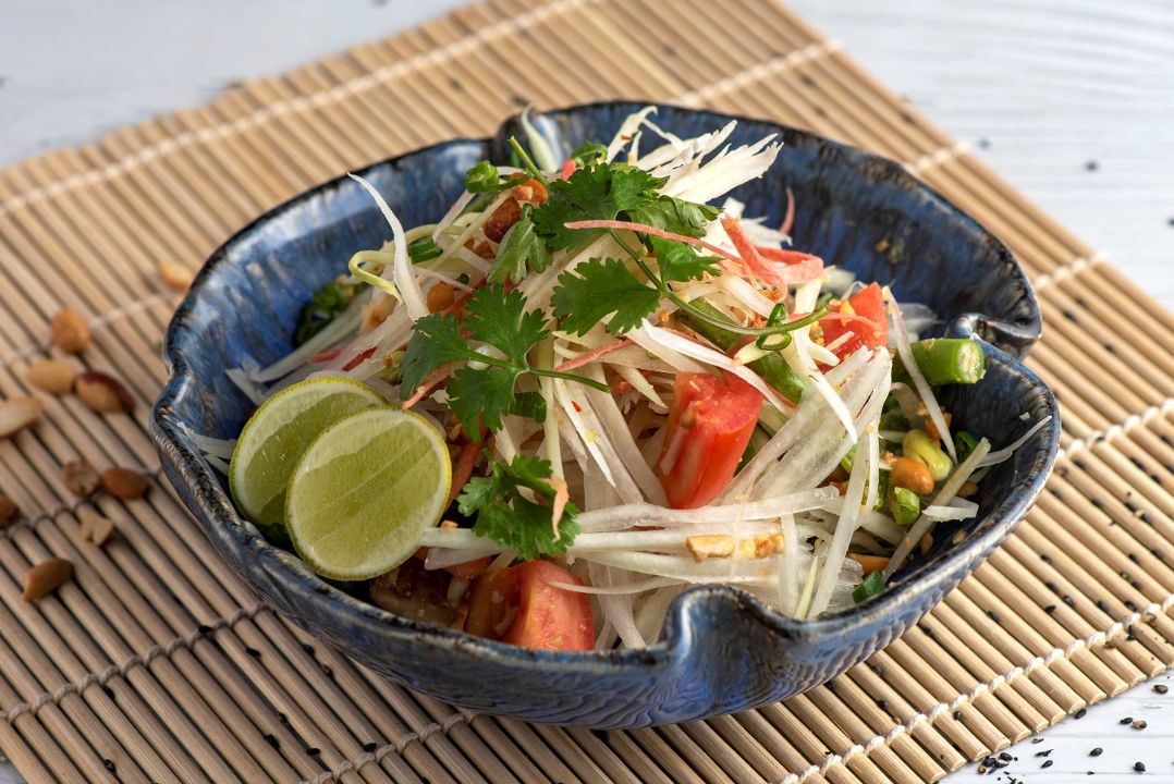 Jazmin - pork & Napa Cabbage Dumping Soup Bowl with Noodles