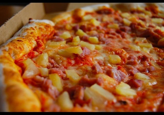 Locals Pizza - PAD THAI CHICKEN