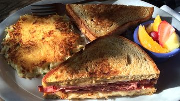 Reuben Sandwich | Skillets