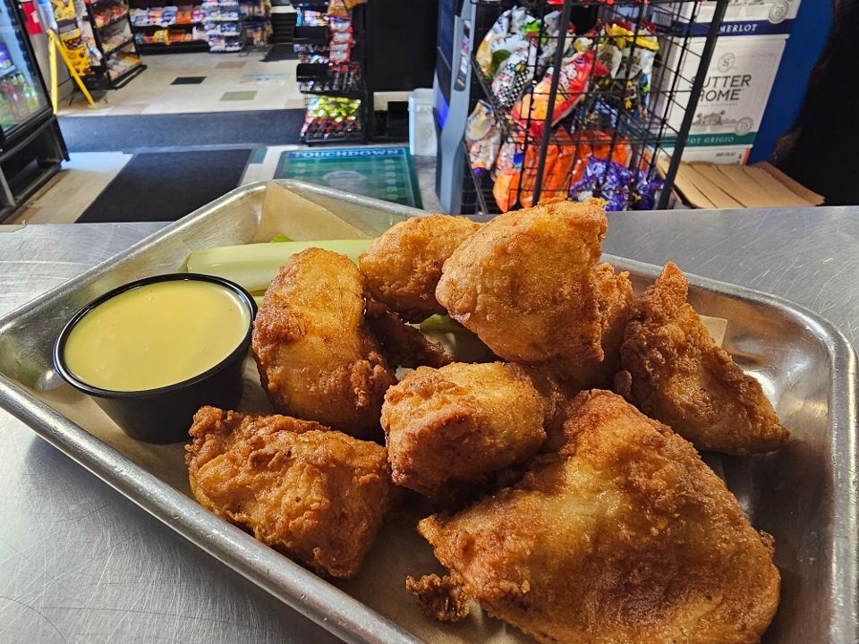 Buckets Bar and Grill | Toast