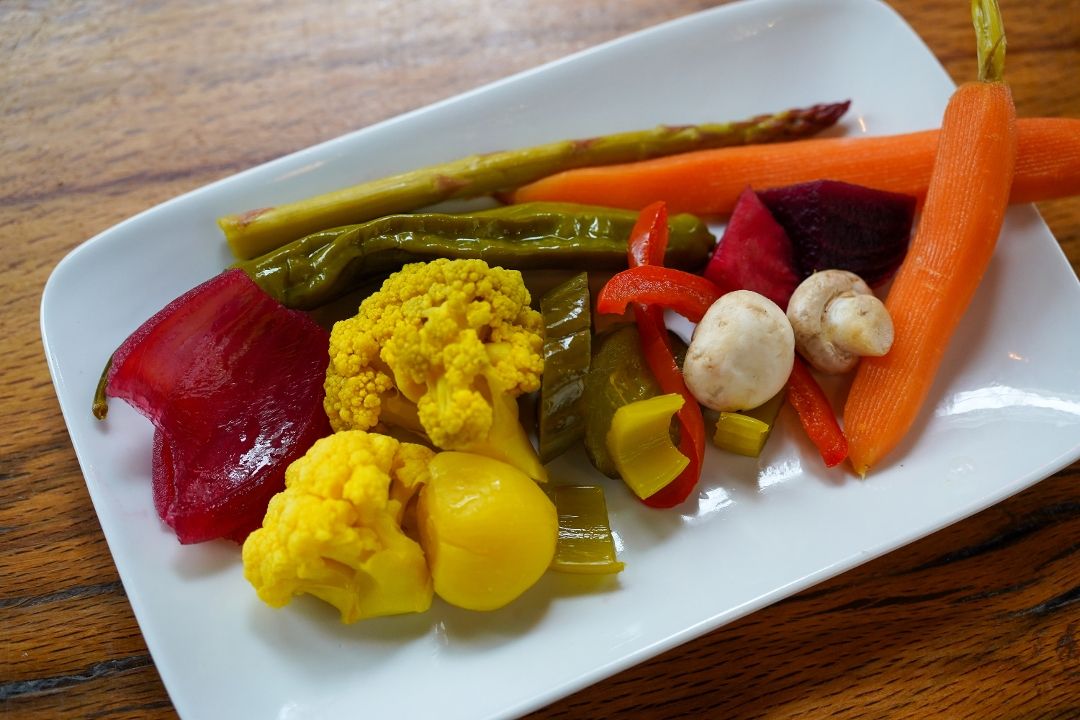 North Park, San Diego - 18" NY-Style Weekly: Chrissy's Spicy White Pie