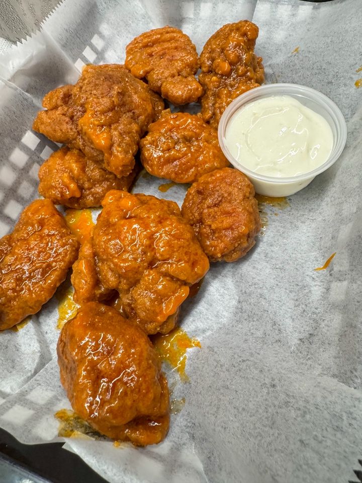 Mario's Pizza Owego - Dozen Wings