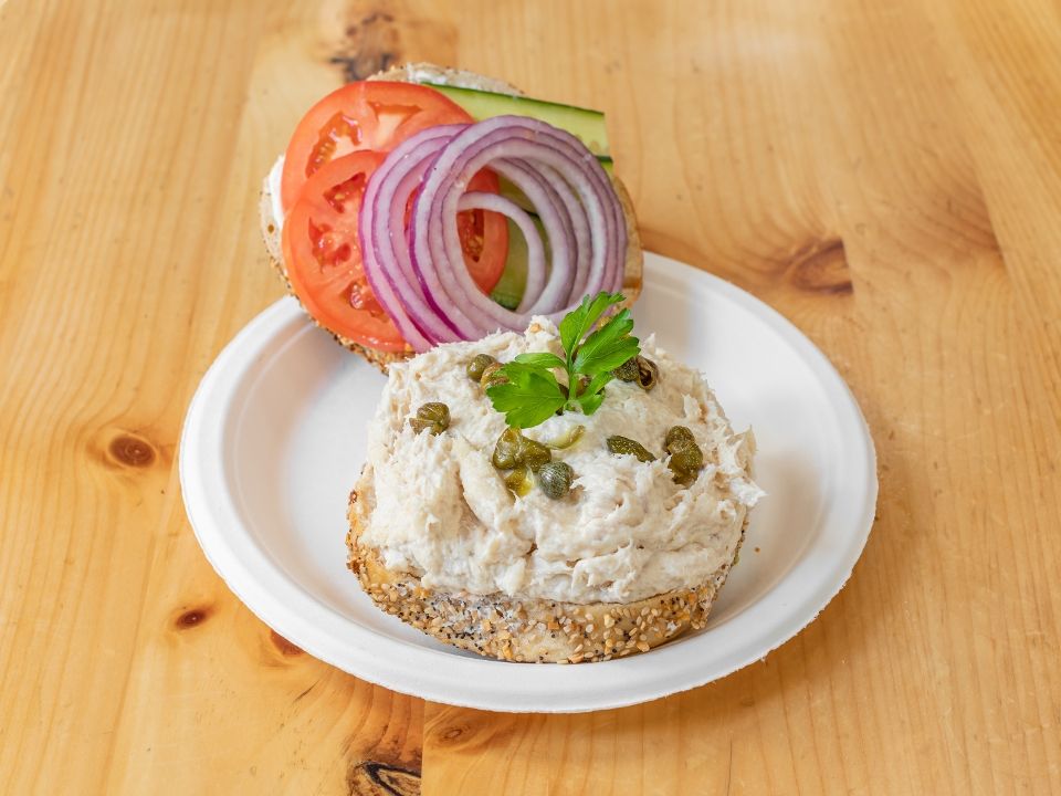 Broad Nosh Bagels 42nd St