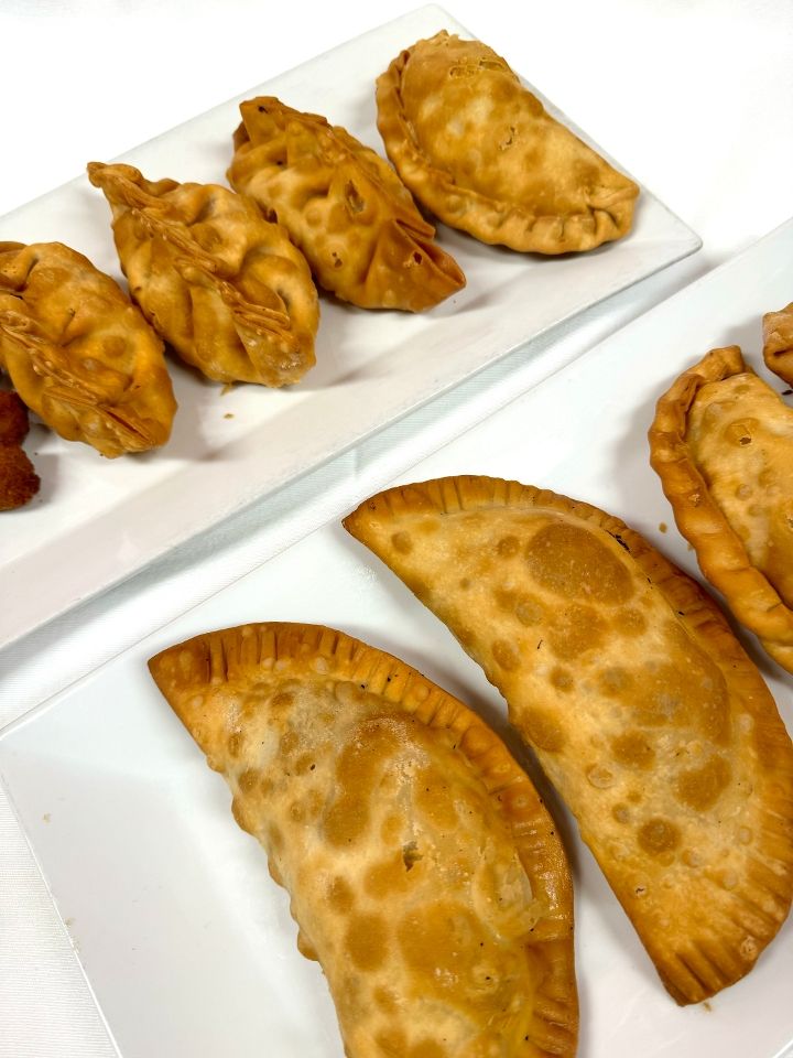 17020 Collins Ave - Apple Juice