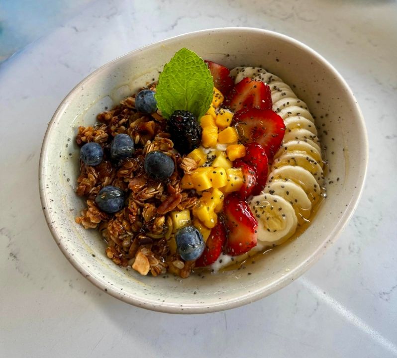 Angelina’s Eatery + Cafe - Macaron - 4 pc Gift Box