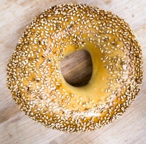 Bagelman - red velvet roll