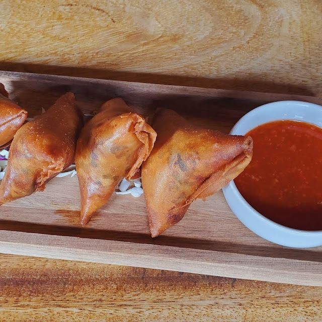 Dagon Burmese Cuisine 2671 s king st | Toast