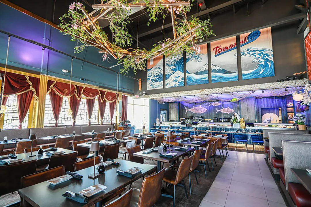 11627 State Road 70 East - Spicy Tuna Roll