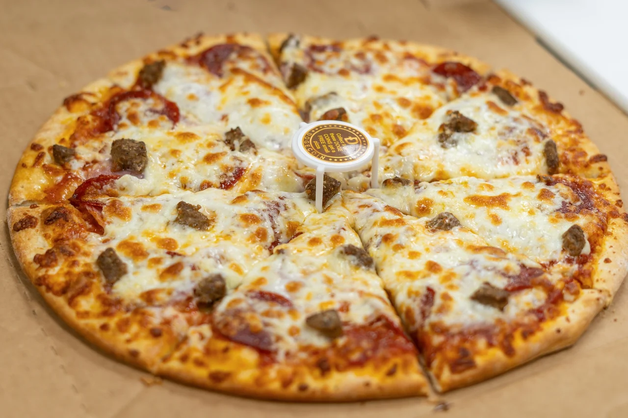 Pizza & Wings in St Paul & Coon Rapids, MN