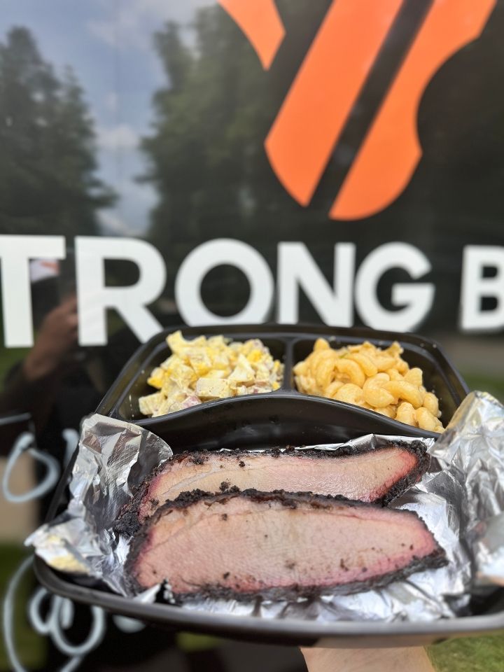 STRONG BBQ | Toast