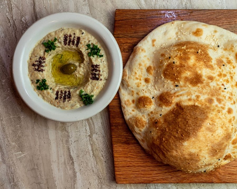 Arabesque On Devine | Toast