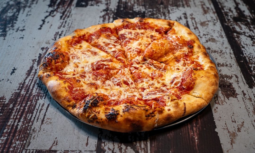 Gas Monkey Icehouse - The Colony - Smoked Monkey Queso & Chips