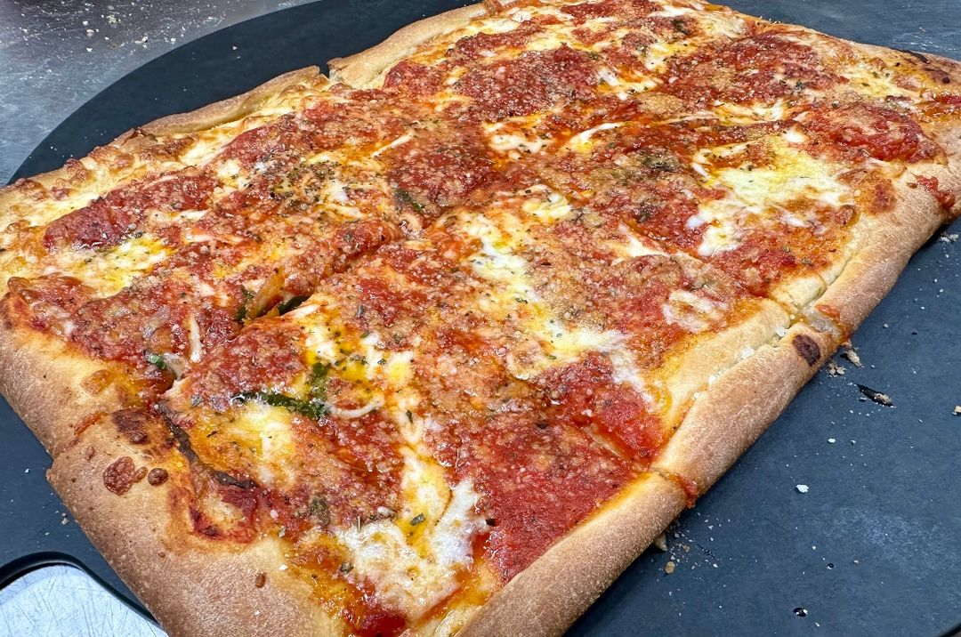 Mezza Luna Pizzeria - Broccoli Rabe