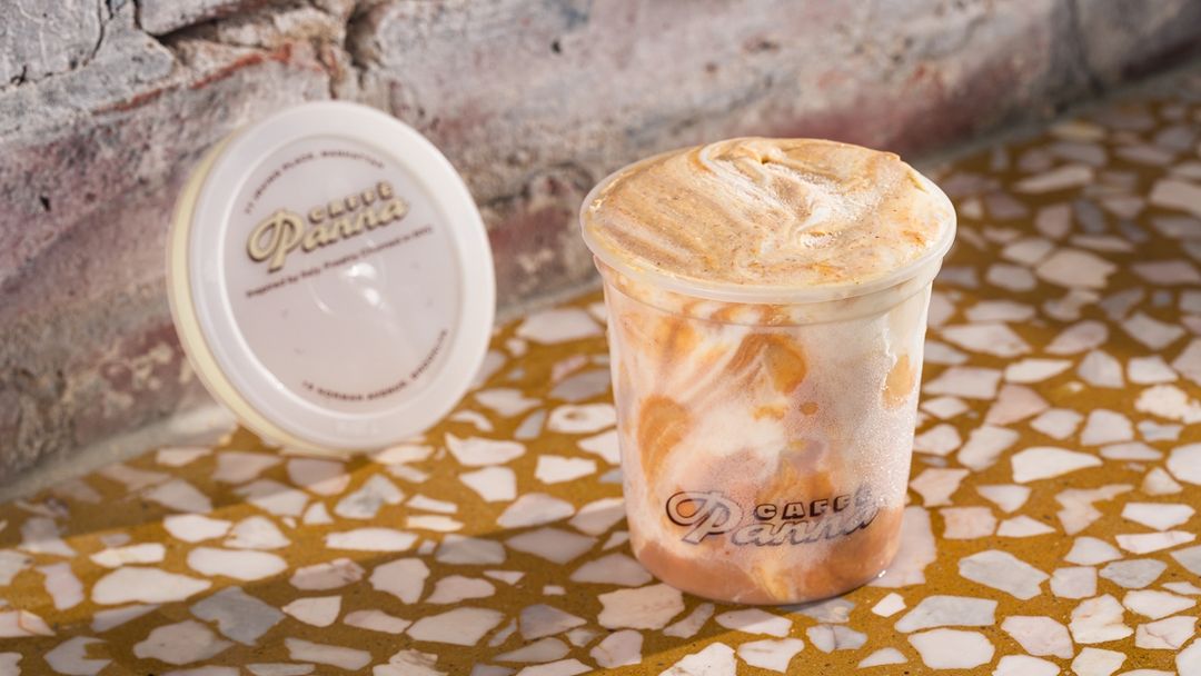 Caffè Panna Manhattan - HAZELNUT COOKIE DOUGH