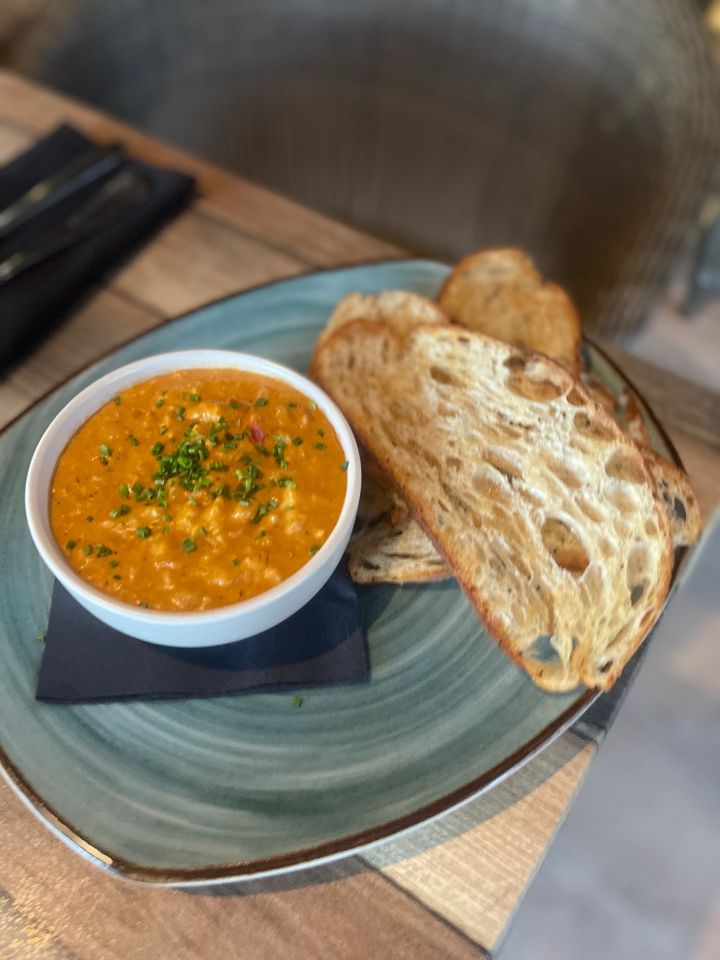 1501 Mt Vernon Ave - Breakfast Sammy