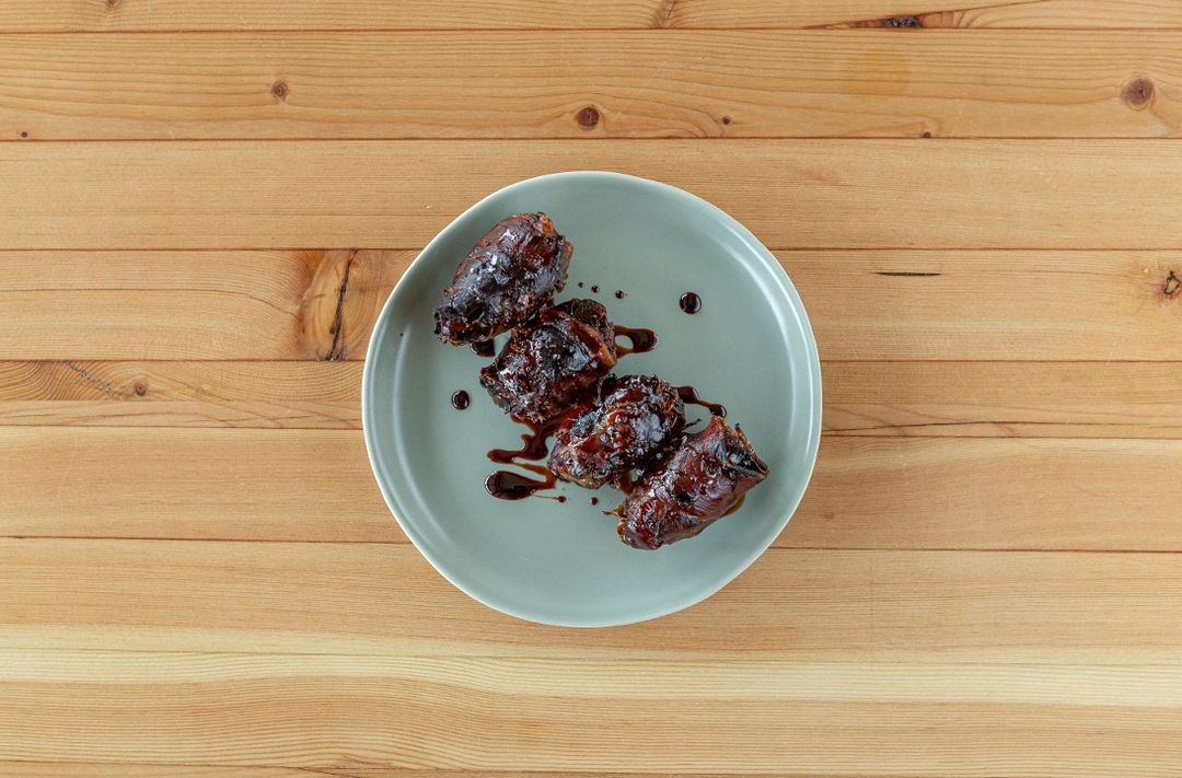 UNA pizza + wine Calgary: Bridgeland - bottle UNA house red takeaway