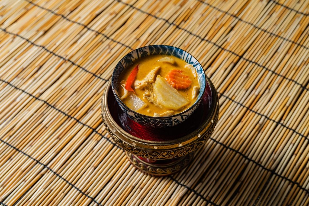 Yellow Curry with Rice | Blue Mint Thai & Asian Cuisine