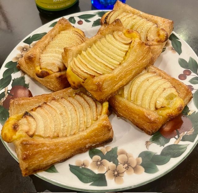 277 South Marietta Parkway Southwest - Sandwhich tray