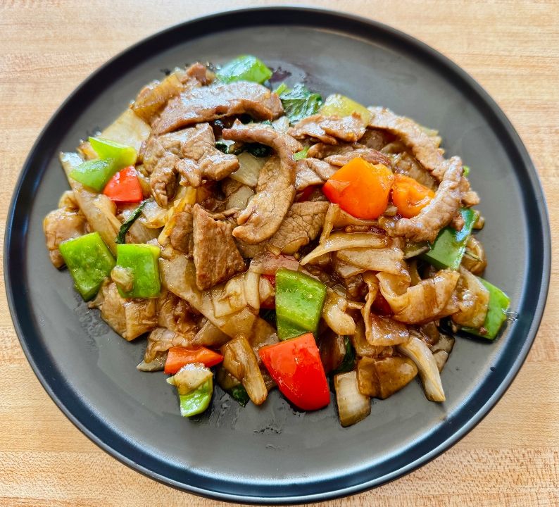 313 Littleton Road - Yum Gai Zap (Spicy Crispy Chicken Salad) 🌶️