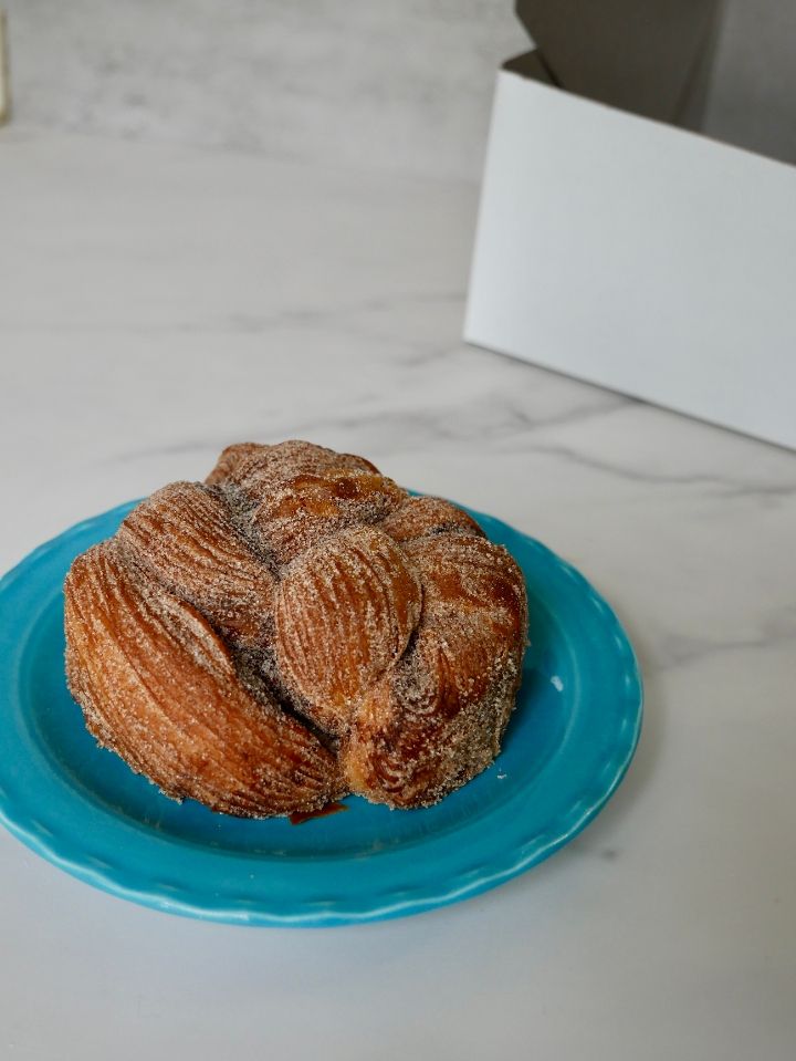 Colossus Alma - Orange, Cranberry, & Rosemary Scone