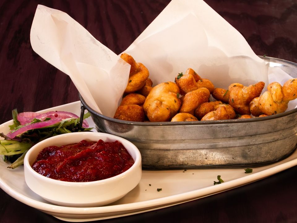 Buttery Garlic Campfire Crisps | Smoky Mountain Pizza