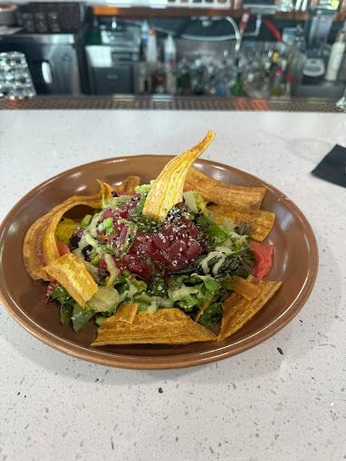 Lo' Key Island Grille - Zesty Buffalo Ranch Salad