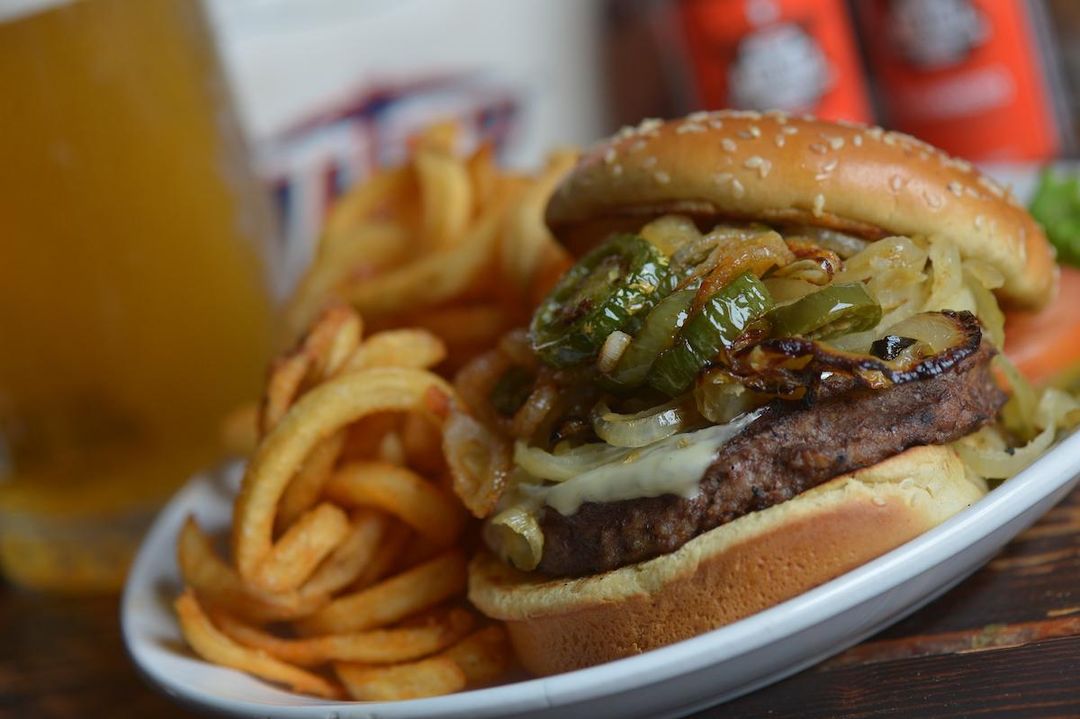 2612 North Mesa Street - Combo Platter