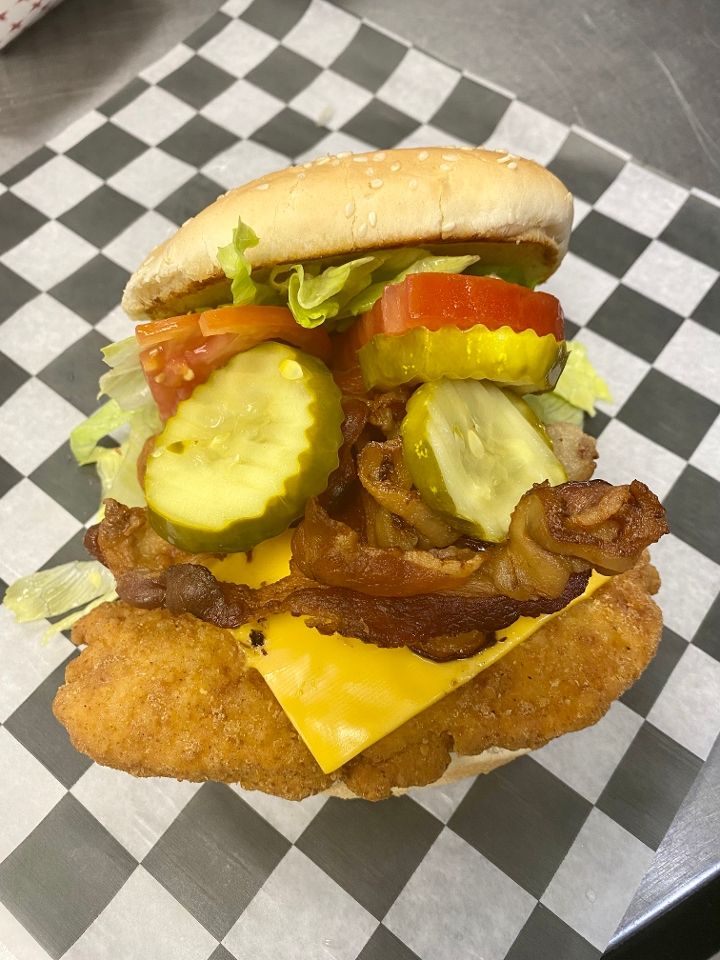 Laurel Smash N Dash Burger - Seasoned Fries