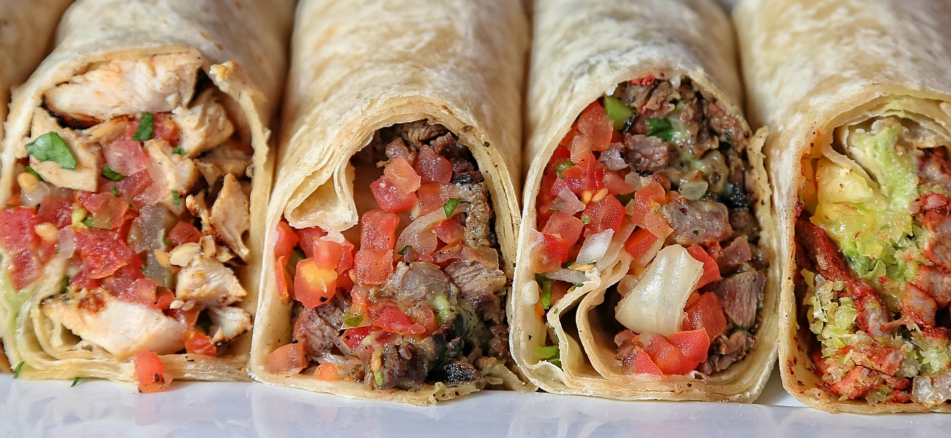 America's Taco Shop - Scottsdale - Refried Beans America's Way w/chips