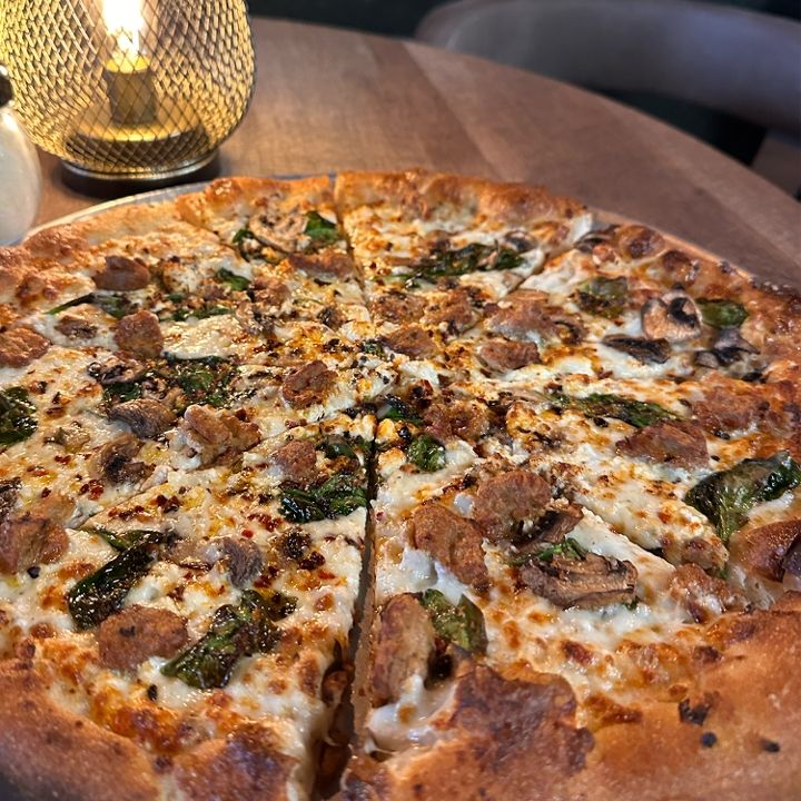 Steampunk Pizza Co. - DB Vienna Lager